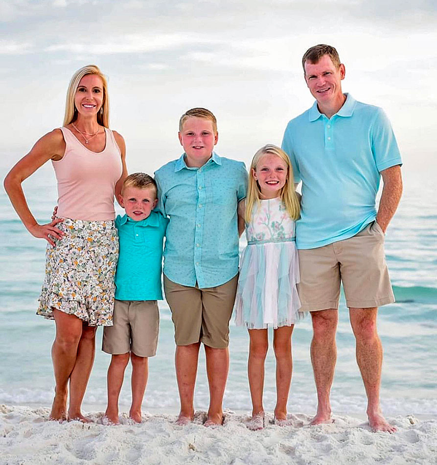 The Sneed Family - Tuscan Ridge